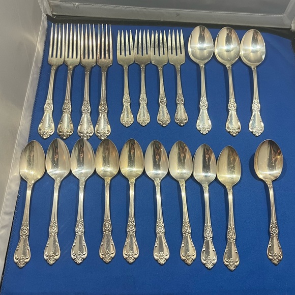 Oneida | Dining | Vintage Wm A Rogers Oneida Silver Plate Flatware Set ...